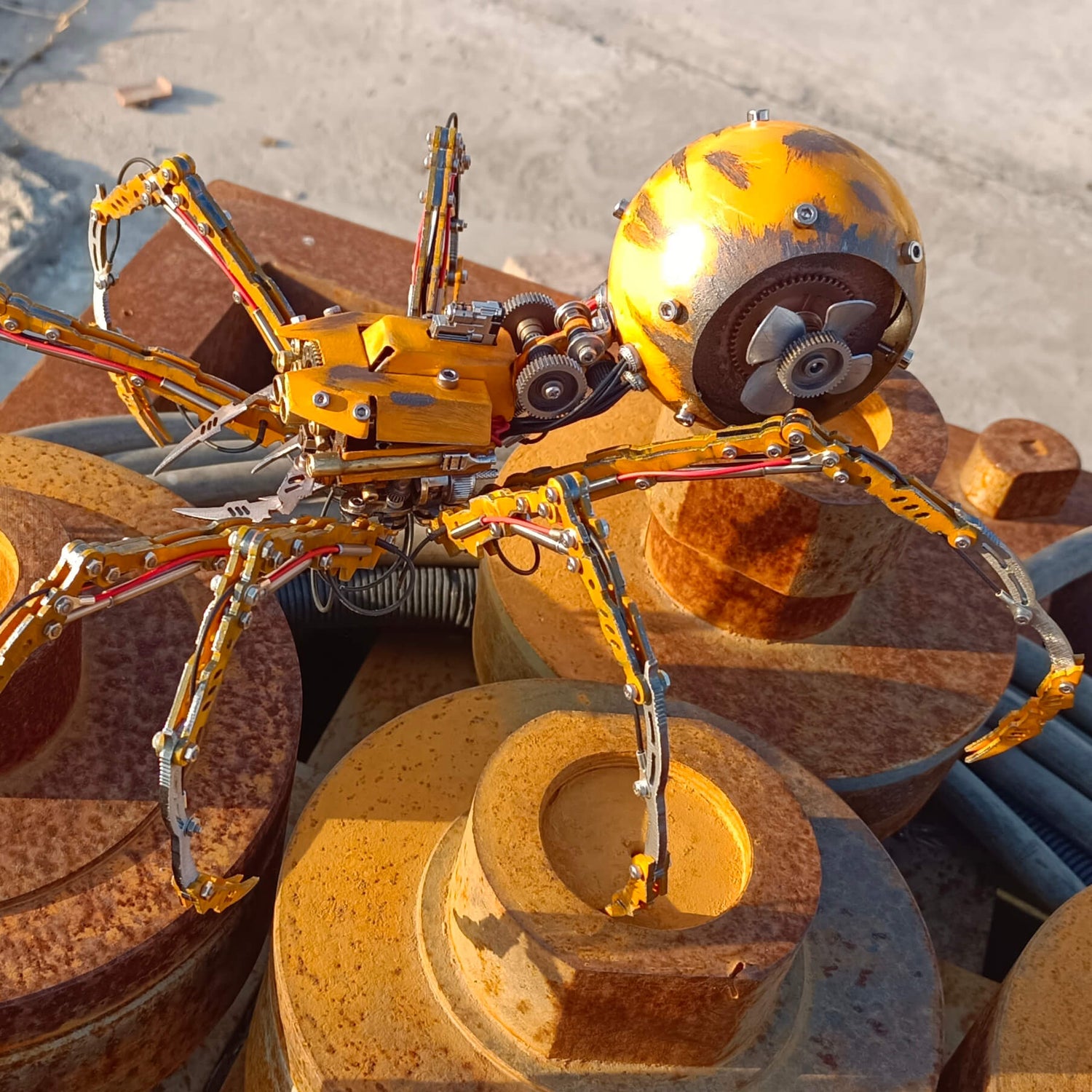 Steampunk DIY Battle Damaged Spider Metal Puzzle 3D Model Kit – metalkitor