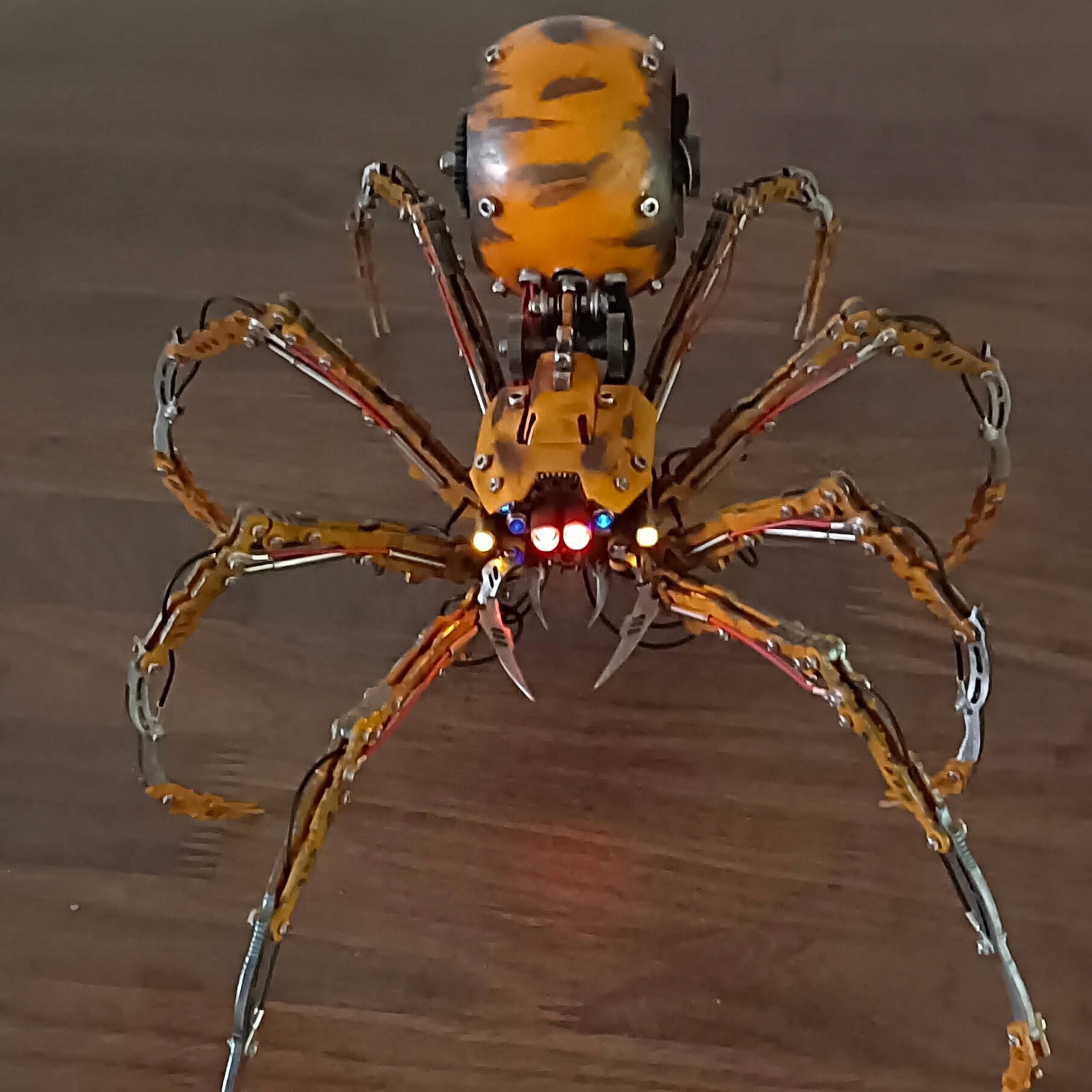 Steampunk DIY Battle Damaged Spider Metal Puzzle 3D Model Kit – metalkitor